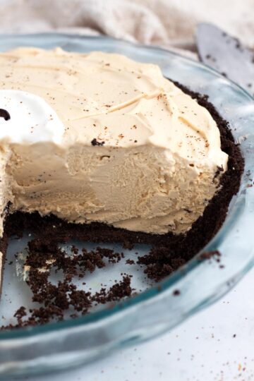 Creamy Coffee Pie Recipe (No Bake, 6 Ingredients) - Borrowed Bites