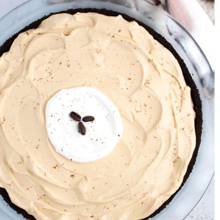 Creamy Coffee Pie Recipe (No Bake, 6 Ingredients) - Borrowed Bites