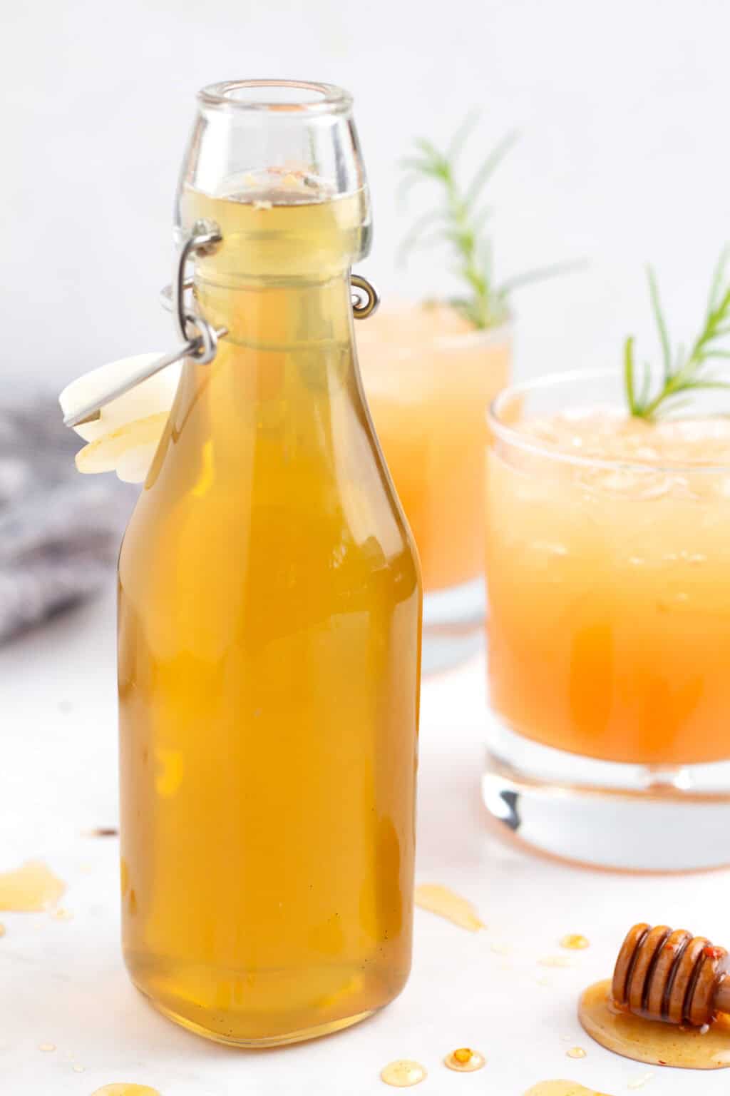 Easy Hot Honey Simple Syrup Recipe - Borrowed Bites
