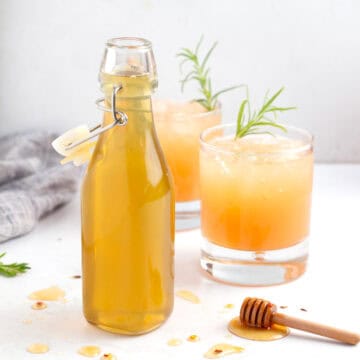 Easy Hot Honey Simple Syrup Recipe - Borrowed Bites