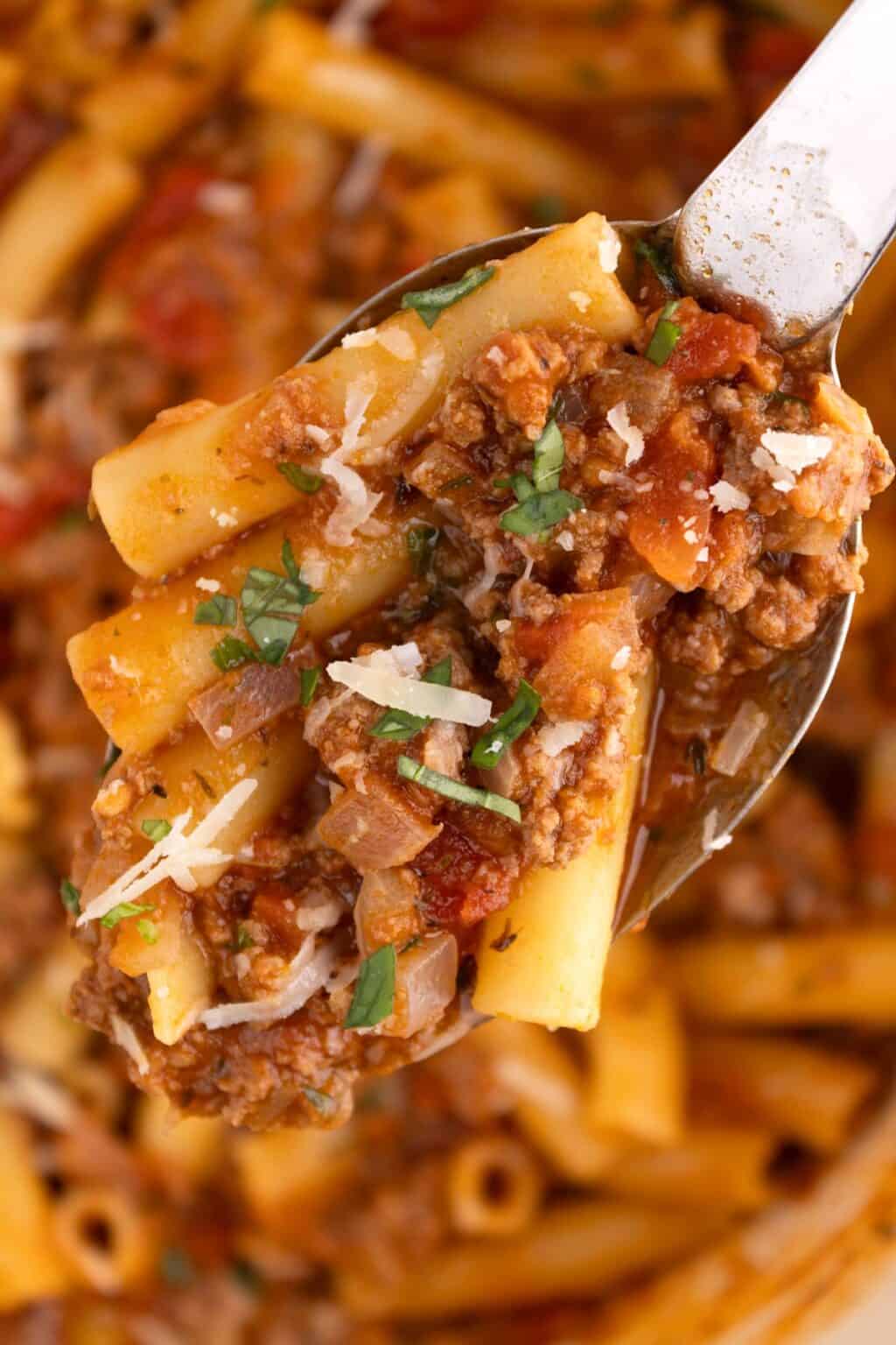 One Pot Ground Beef Pasta Recipe (30 minute dinner!) - Borrowed Bites
