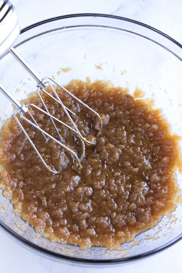 Easy Applebee's Blondie Recipe w/ Maple Butter Sauce - Borrowed Bites